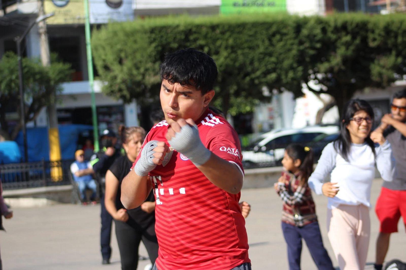 GOBIERNO MUNICIPAL PROMUEVE EL DEPORTE CON EXITOSA CLASE DE BOXEO EN ...